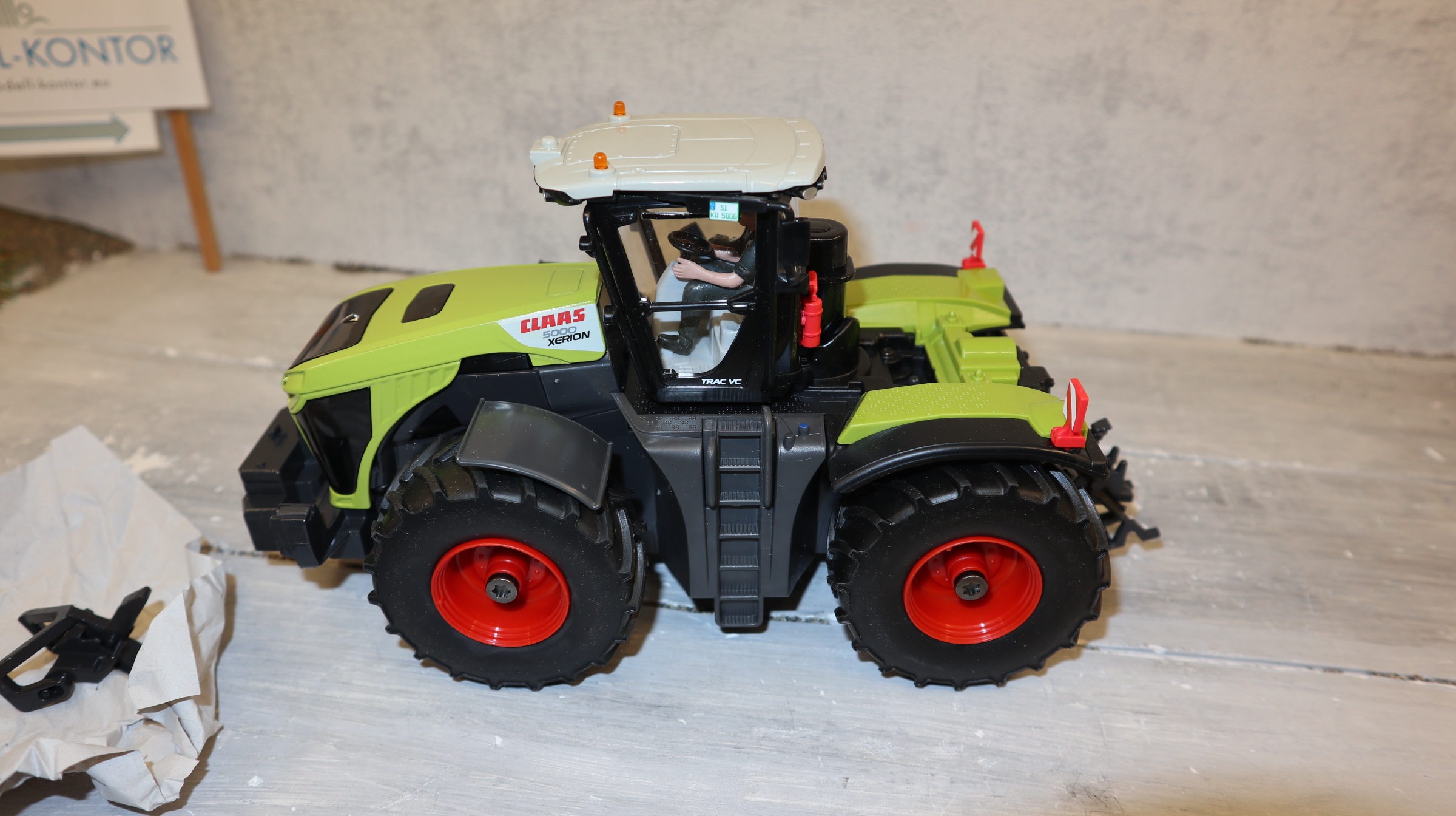 Siku Control 6791 in 1:32, Claas Xerion 5000, NEU in OVP